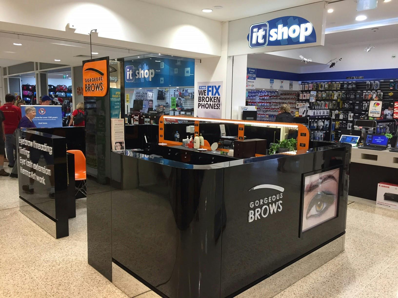 Pop-up shop at Stockland Caloundra - space #312 - Spacely