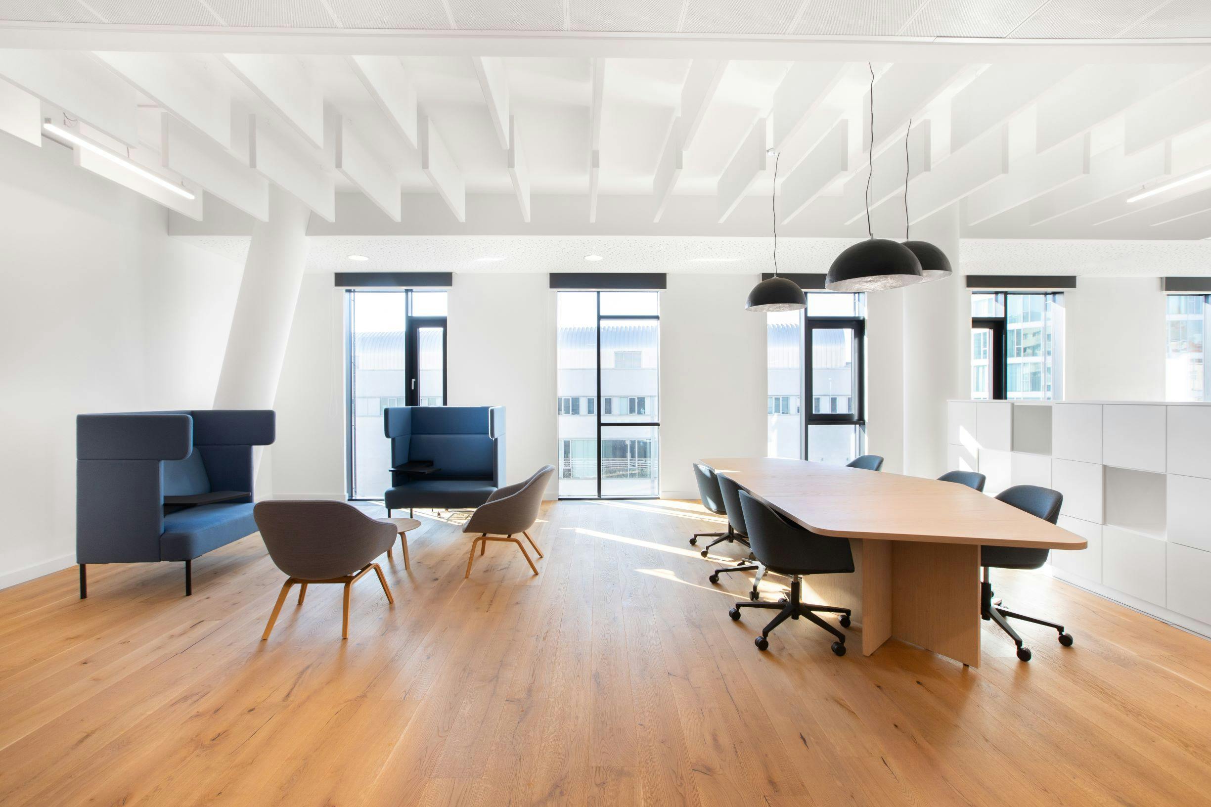 Private office at International Airport - Regus Express - Fully ...